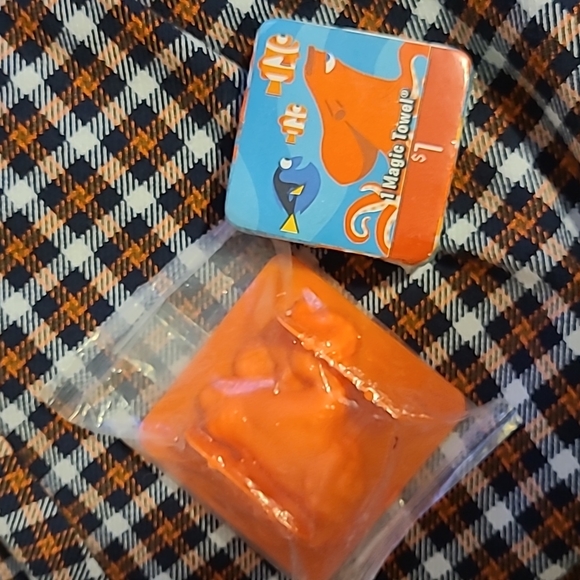 Disney | Accessories | Disney Finding Nemo Octopus Clay Mold Amd Magic ...